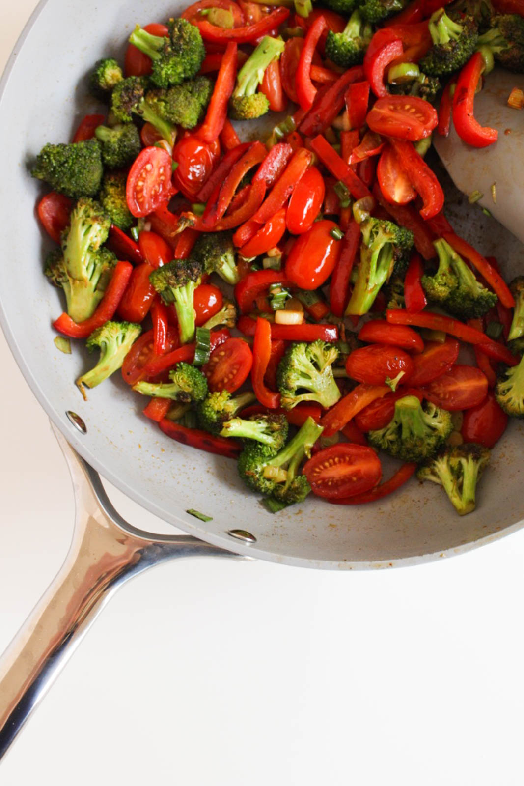 Greek-Style Brown Rice Bowl & Lemon Yogurt Sauce - The Wheatless Kitchen